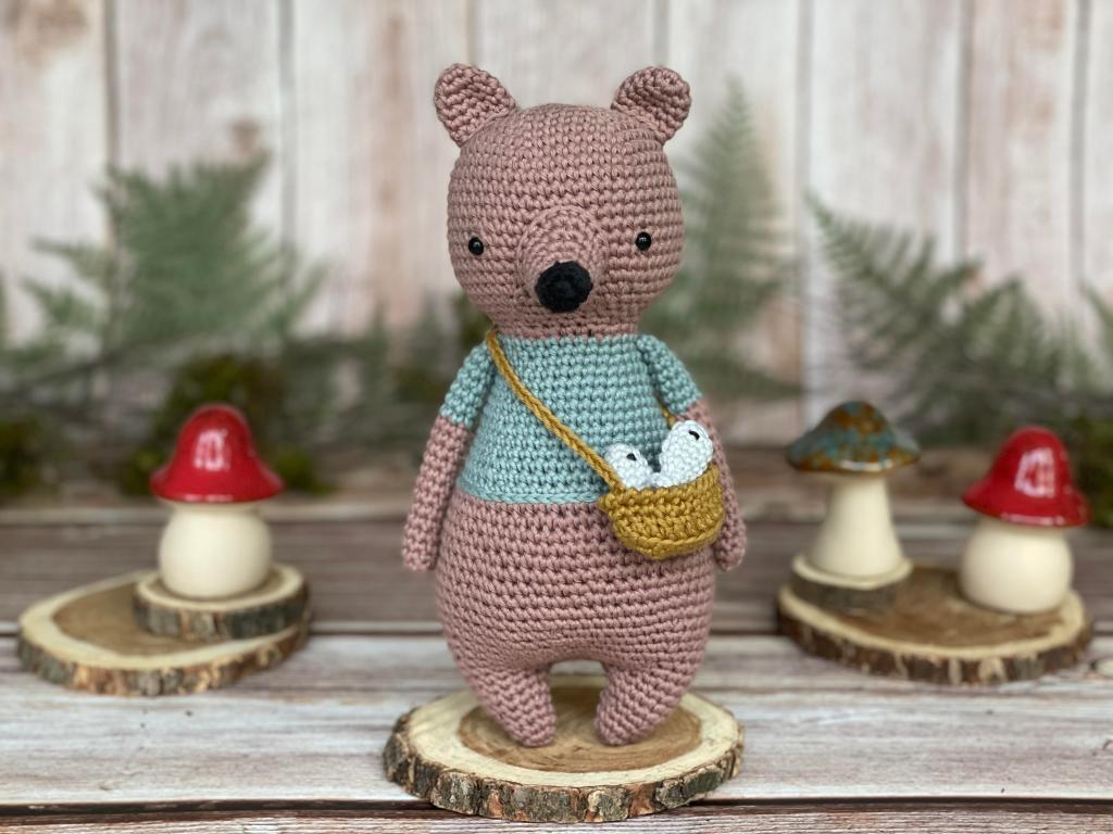 Crochet Bear Pattern + Video Tutorial