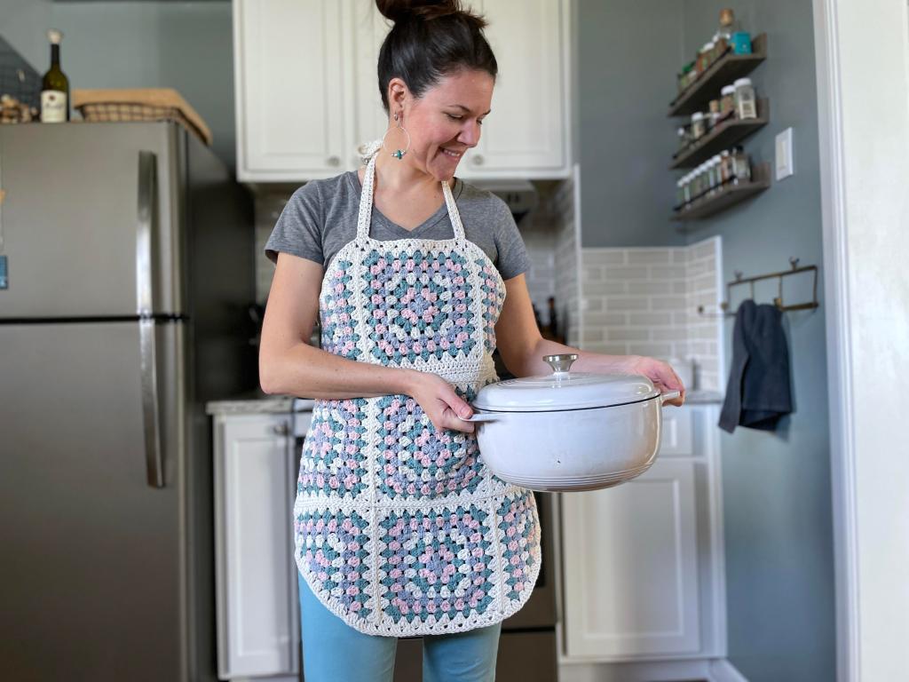 Crochet Apron Pattern: Free Granny Square Apron + Video Tutorial