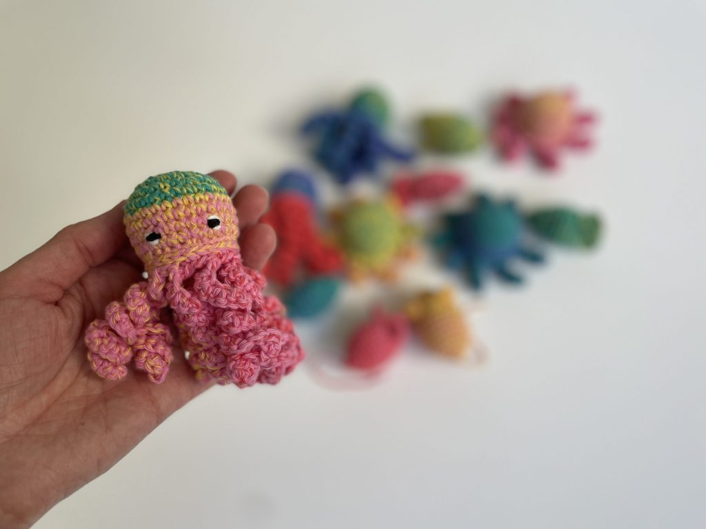 Mini Octopus Crochet Pattern: Free Pattern + Video Tutorial