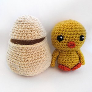 25 Free Crochet Chicken Patterns You’ll Love Making